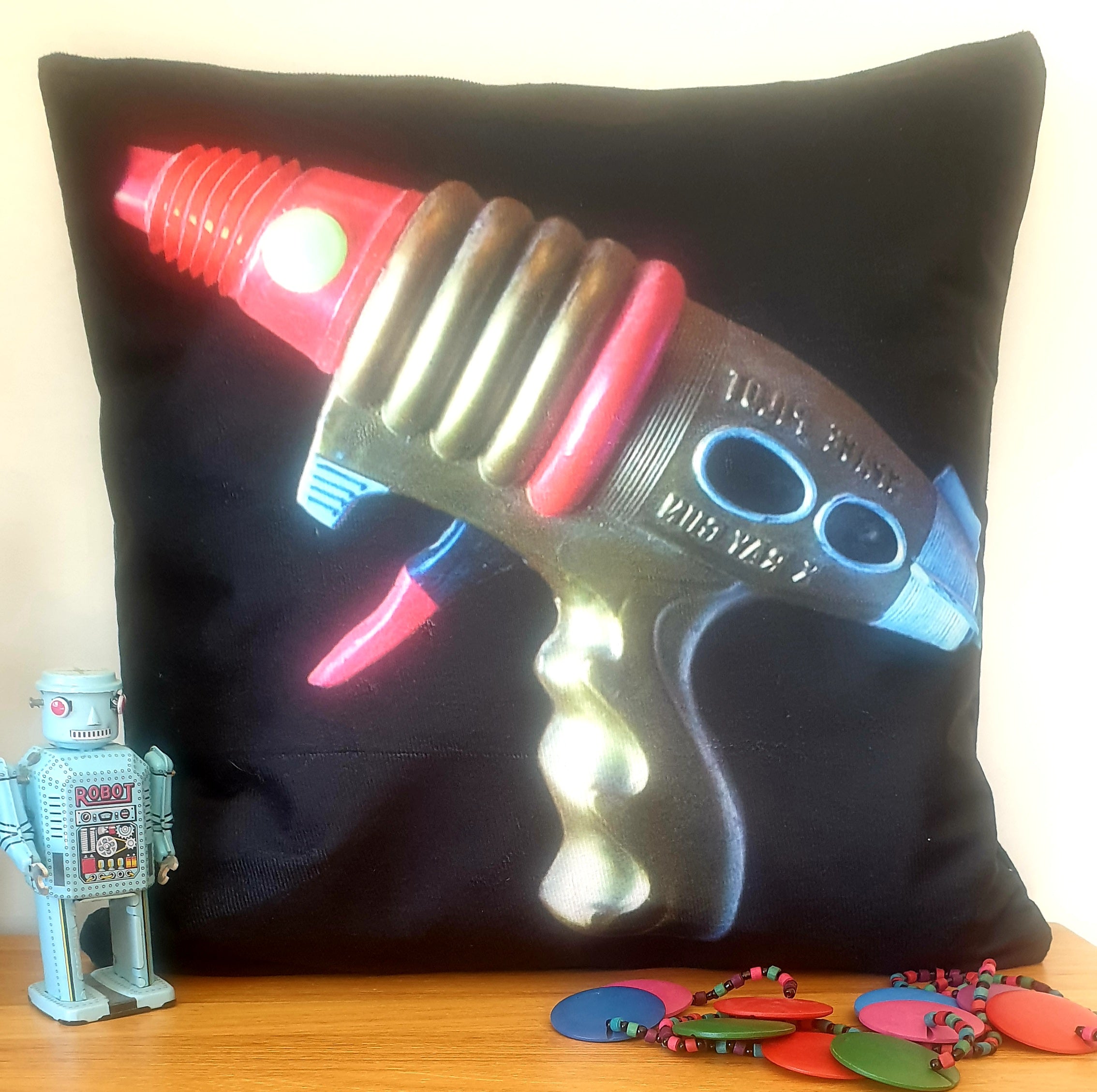 Ray Gun - Lu Lu Deluxe NZ - Cushion Cover – Planet Retro